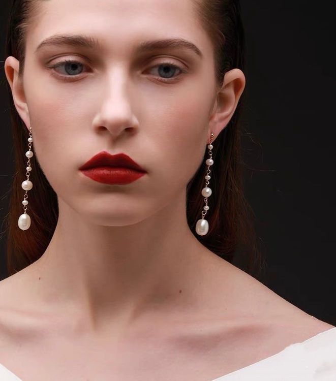 Perlen Ohrringe /Süsswasserperlen echte (Neu und originalverpackt) in Sarnen für CHF 50 – mit ...