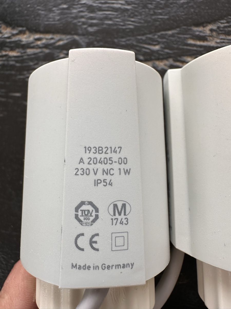 Danfoss ABN-Stellantrieb Flexibel 230v Stromlos gschlo. (3x) (Gebraucht ...
