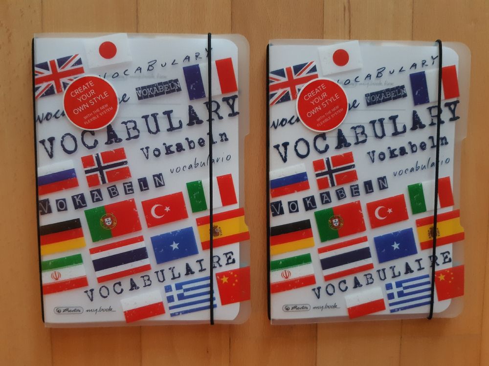 2 Hefte Vokabeln Notizen, 1 liniert m. Mittelstr., 1 kariert (Neu ...