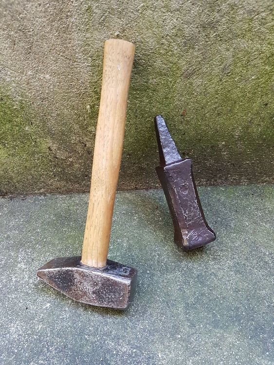 Alter Hammer + Dengelamboss (Gebraucht) in Burgdorf für CHF 42 – mit Lieferung auf Ricardo kaufen