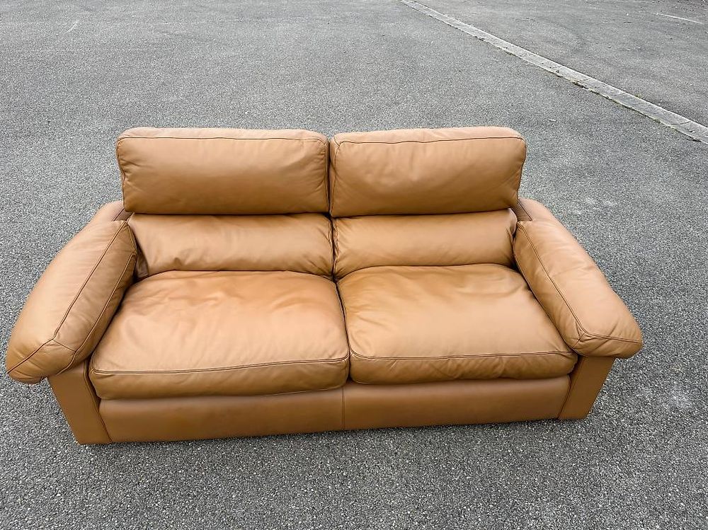 Pilottons Frau Schickes Ledersofa Cognac 2-Sitzer Vintage (Gebraucht) in Bergdietikon für CHF ...