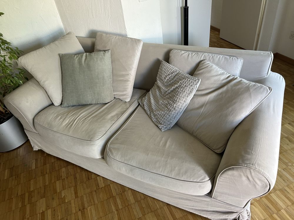 Sofa 2 Meter (Gebraucht) in Dübendorf für CHF 40 – nur Abholung auf ...