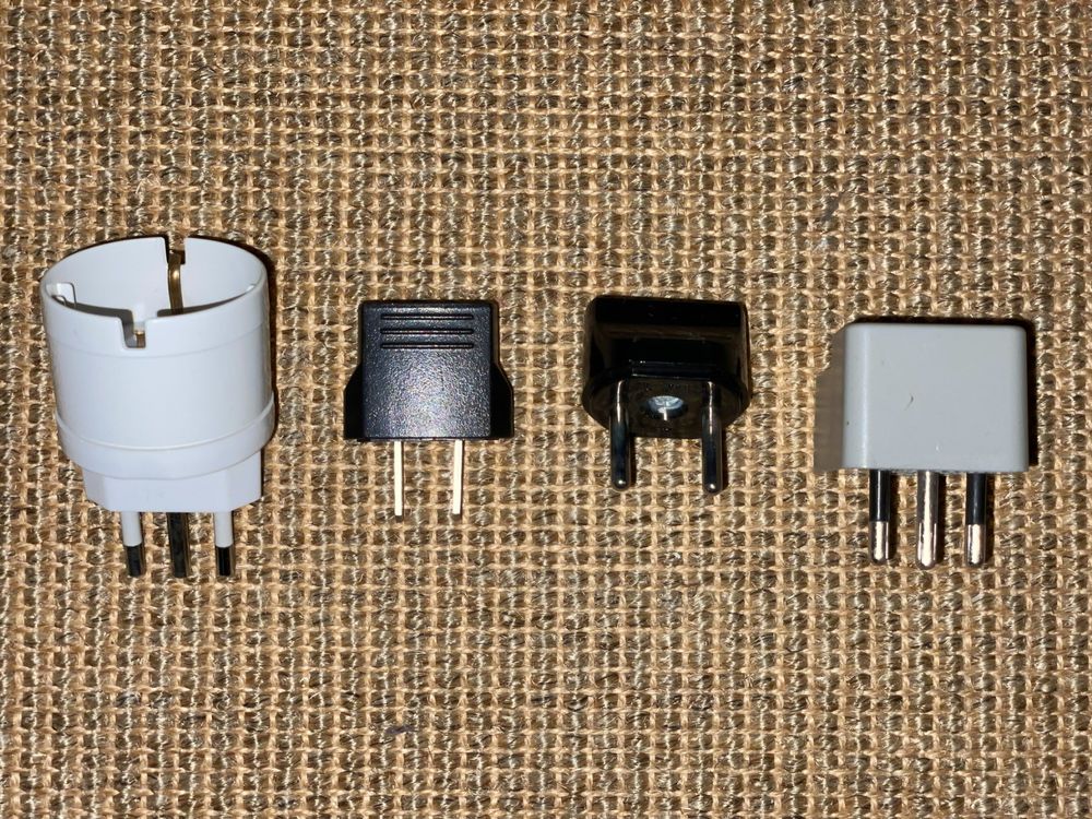 3 Stromadapter / Reiseadapter / Reisestecker für Auslandreis | Kaufen ...