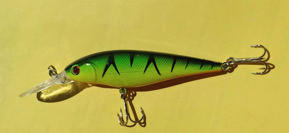 Neuer Schöner Wobbler 11 Cm,11 Gramm mit Gräuschkugeln | Kaufen auf Ricardo