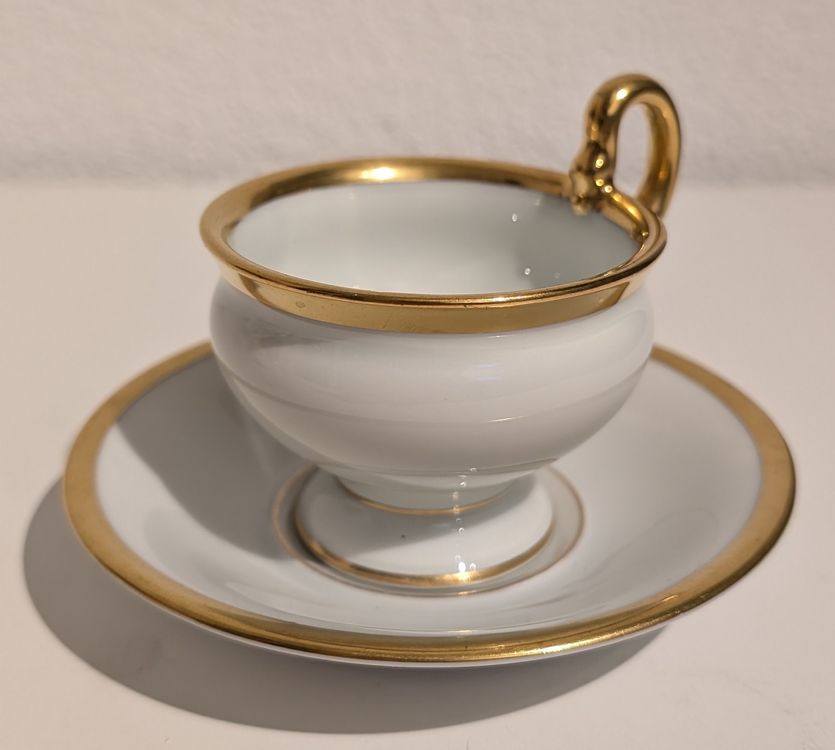 Tasse Mit Goldrand Alt
