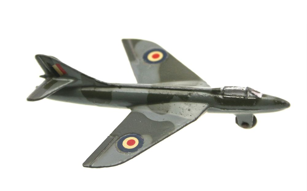 Hawker Hunter 735 Dinky Toys Meccano (Gebraucht) in Langenthal für CHF ...