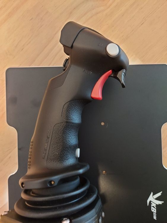 VKB SCG Premium mit Gunfighter MK. III Flightstick | Kaufen auf Ricardo