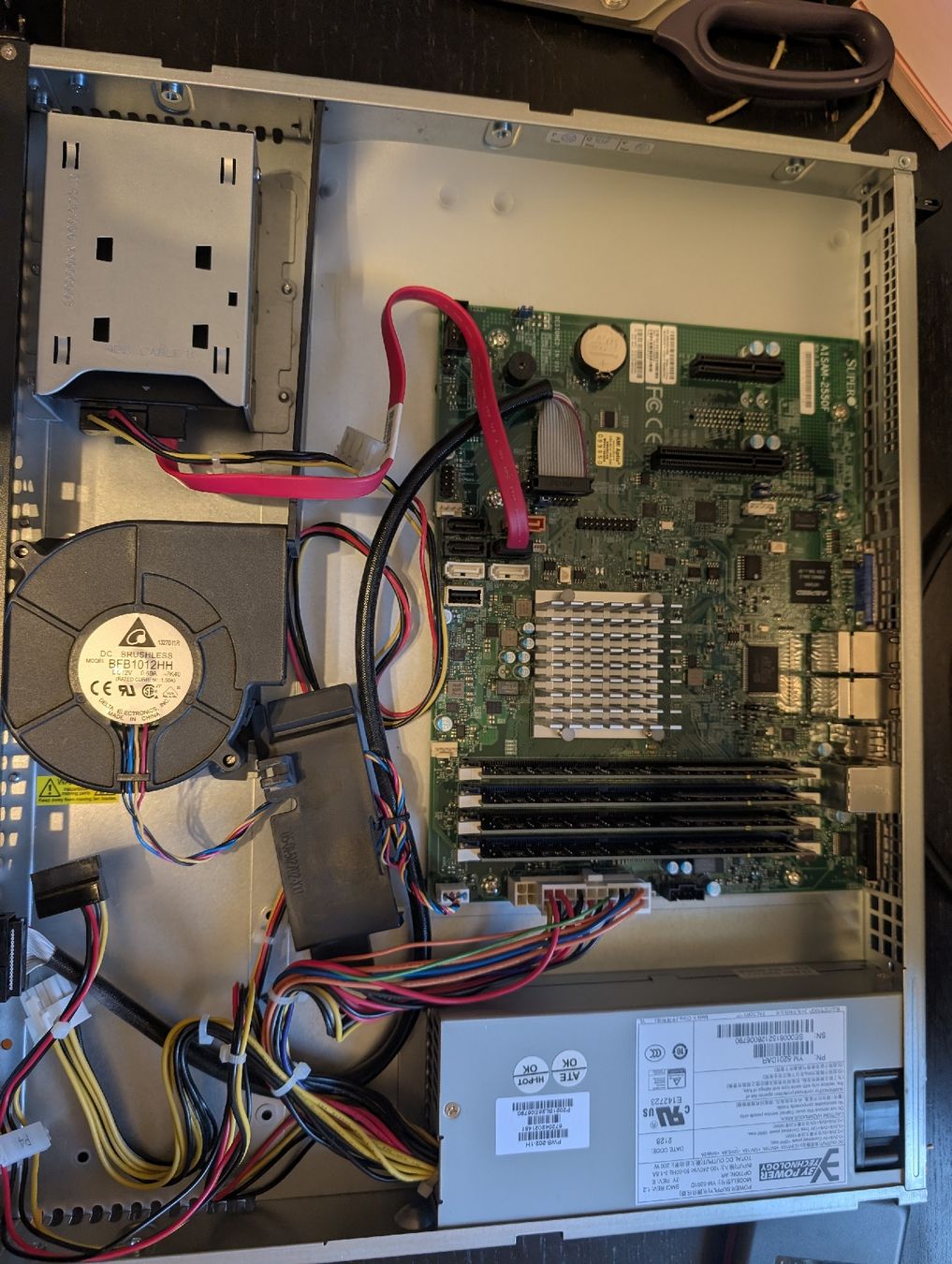Serveur Supermicro 512-2, SSD 250GB, 16GB RAM (Gebraucht) in Bulle für ...