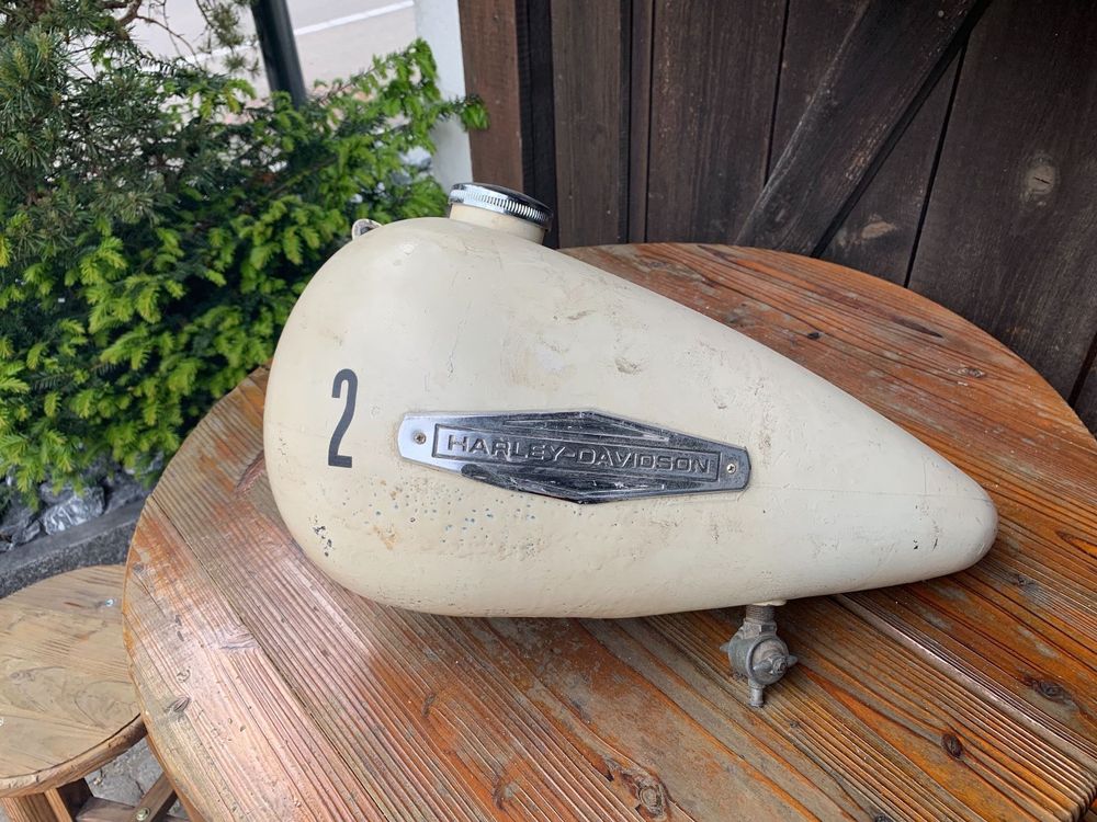 alter Motorradtank (Gebraucht) in Brütten für CHF 32 – nur Abholung auf ...