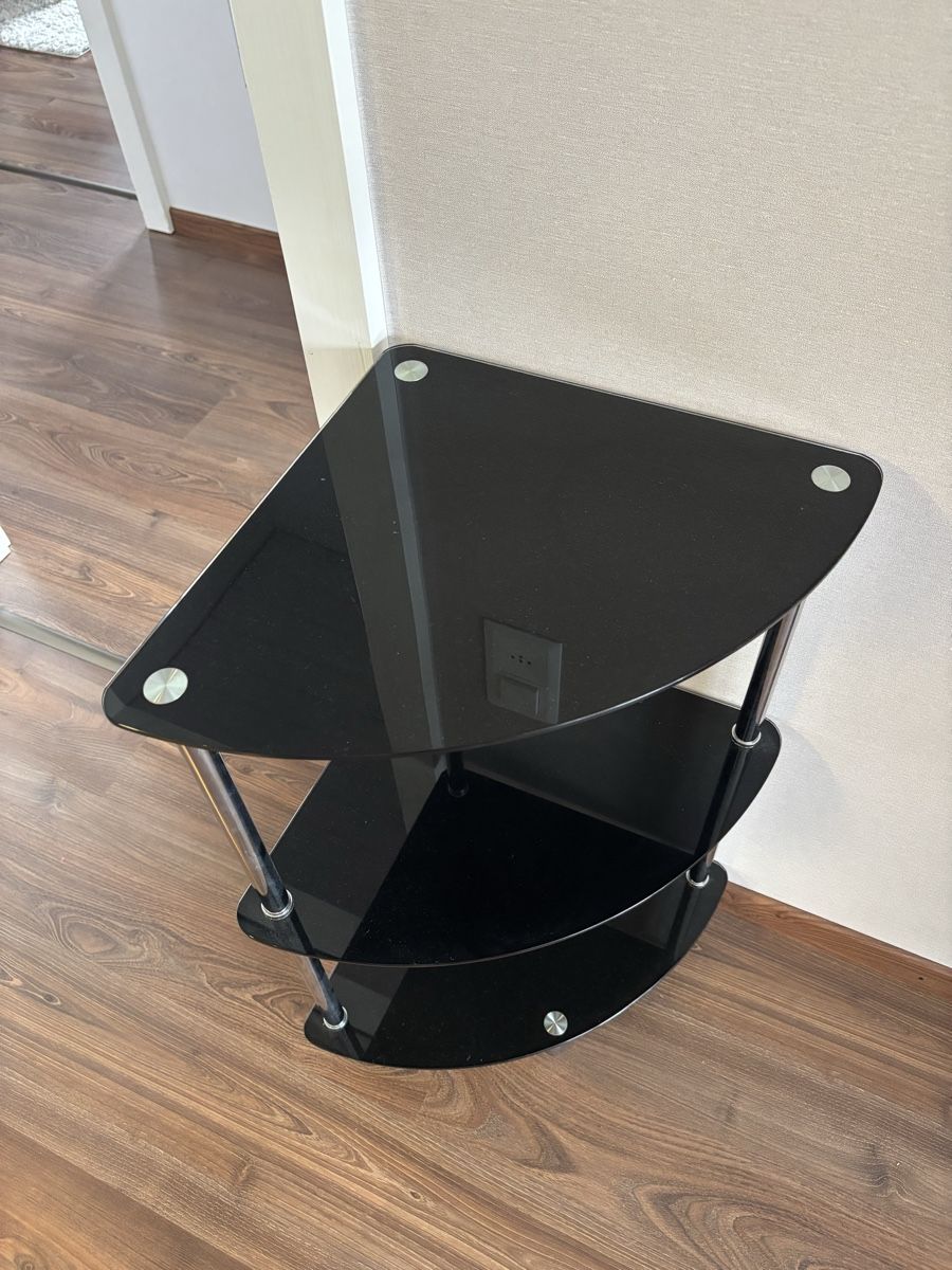 Table d’appoint d’angle en verre noir (D'occasion) à La Conversion pour ...