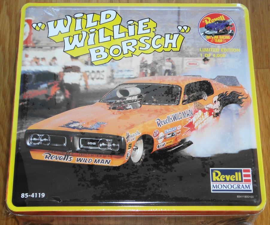 REVELL WILD WILLIE BORSCH CHARGER FUNNY CAR 1:25 TIN BOX (Neu und ...