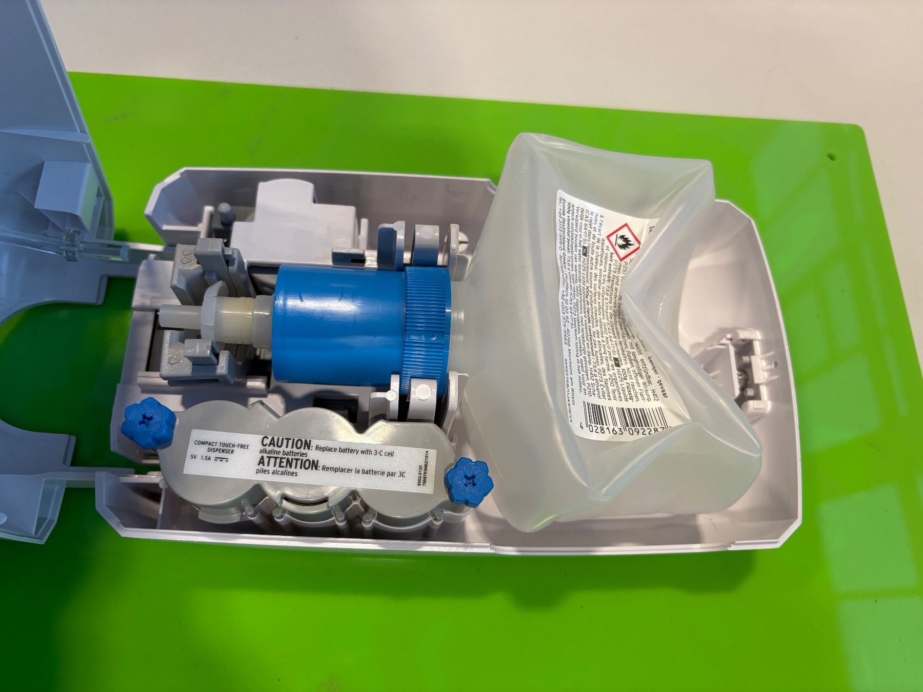 Seifenspender ( Lot 025 ) Standort 6221 Rickenbach (Gebraucht) in ...