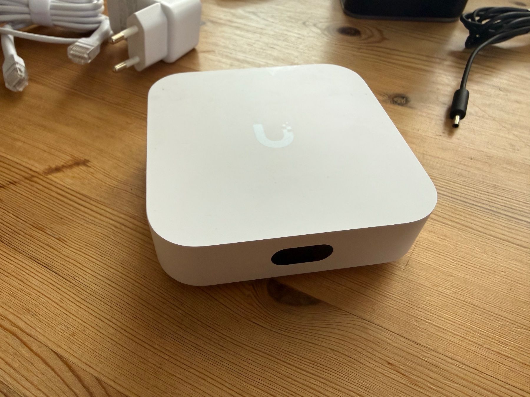 Ubiquiti Unifi Express Router und Access Point (Gebraucht) in Laupen ZH ...