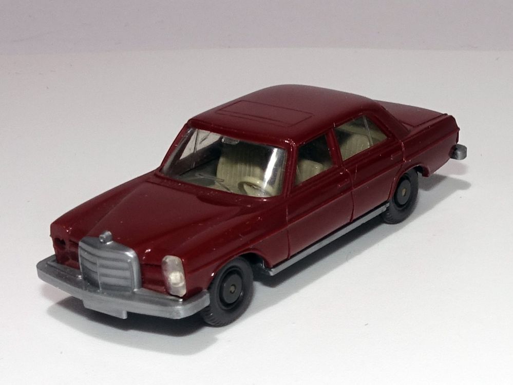 Xmas Mercedes W115 /8 Wiking 1:87 (Gebraucht) in für CHF 2.5 – mit ...
