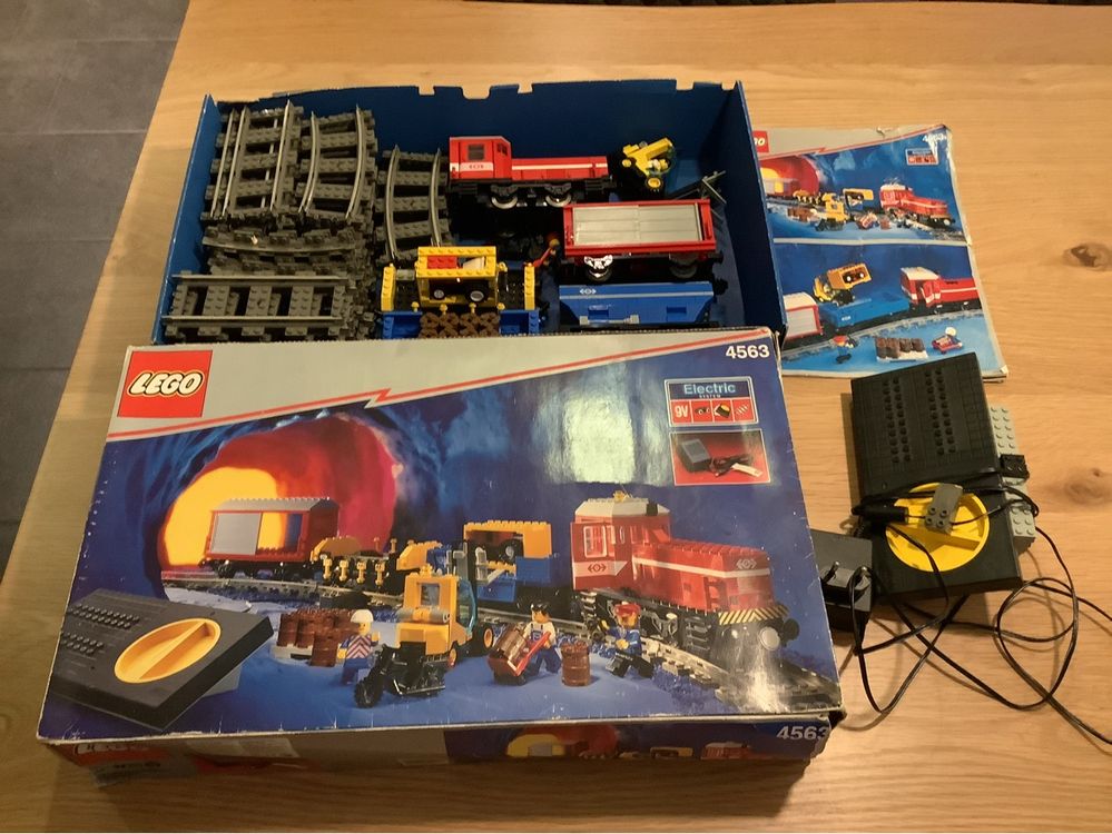 Lego Eisenbahn 4563 mit OVP und Anleitung komplett läuft | Kaufen auf ...