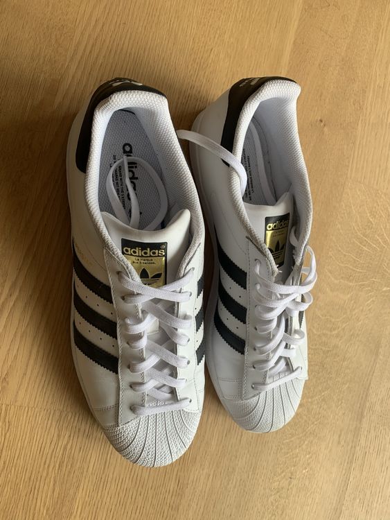 Adidas 46 (Gebraucht) in Bern für CHF 40 – mit Lieferung auf Ricardo kaufen