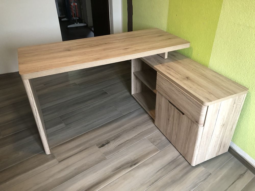 Bürotisch (Gebraucht) in Wittnau für CHF 30 – nur Abholung auf Ricardo ...