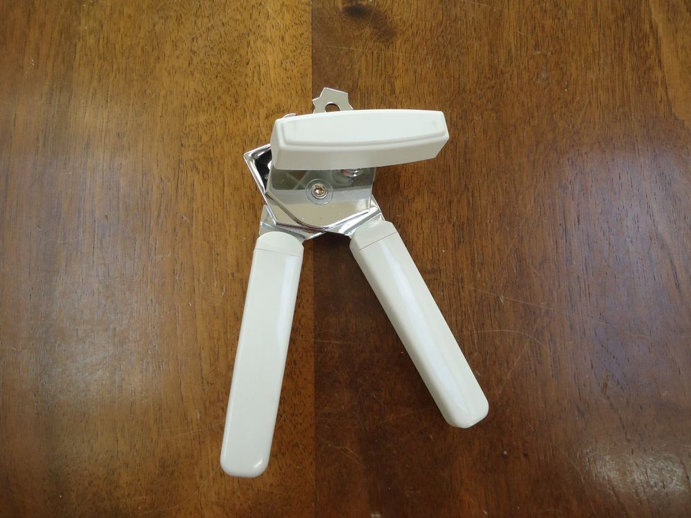 Ouvre-boîte - Neuf (Neu (gemäss Beschreibung)) in Vessy für CHF 3 – mit ...