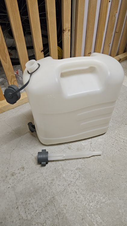 Wassertank 20 Liter inkl. Auslass | Kaufen auf Ricardo