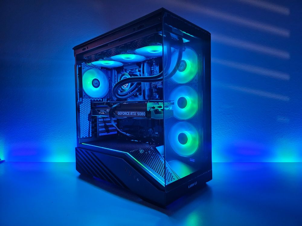 Gaming PC Overdrive💢Ryzen 9800X3D + RTX 5080 | 32GB DDR5 (Neu und ...