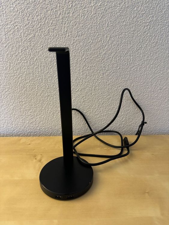 Razer Base Station V2 Chroma - Headset Stand USB Hub (Gebraucht) in ...
