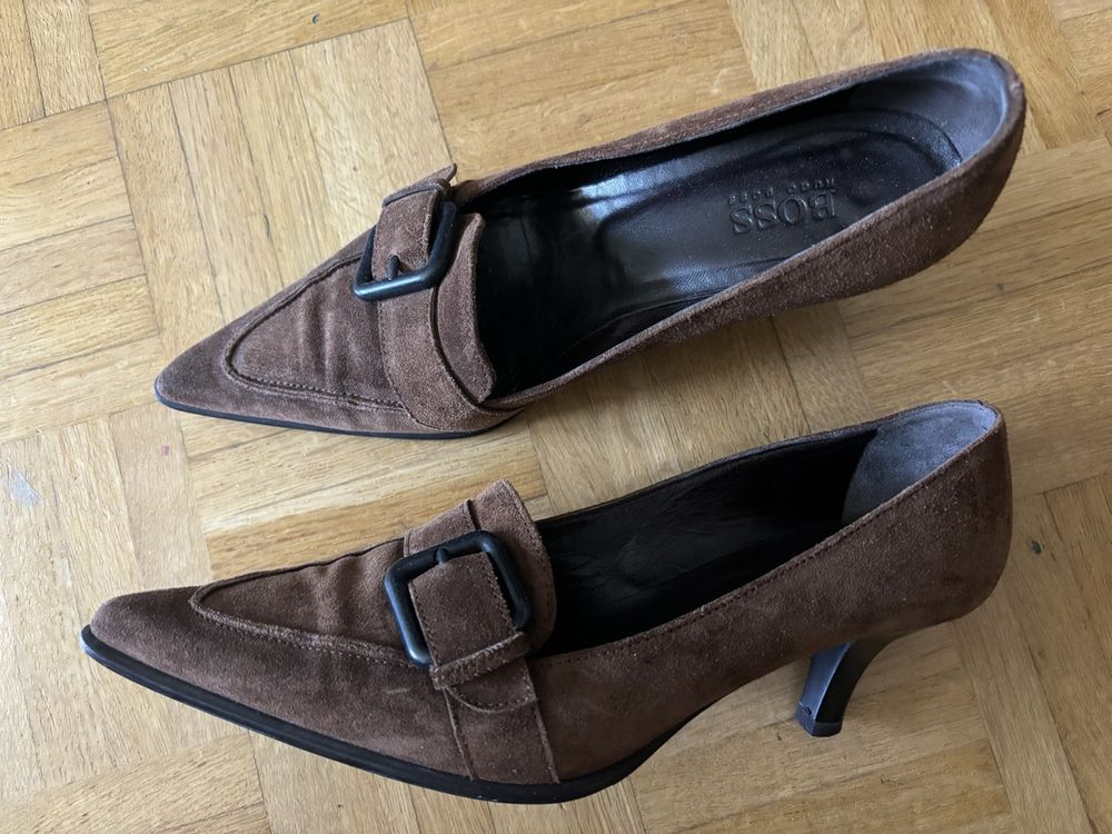 Wildleder Boss Pumps 36.5 (Gebraucht) in Zürich für CHF 4 – mit ...