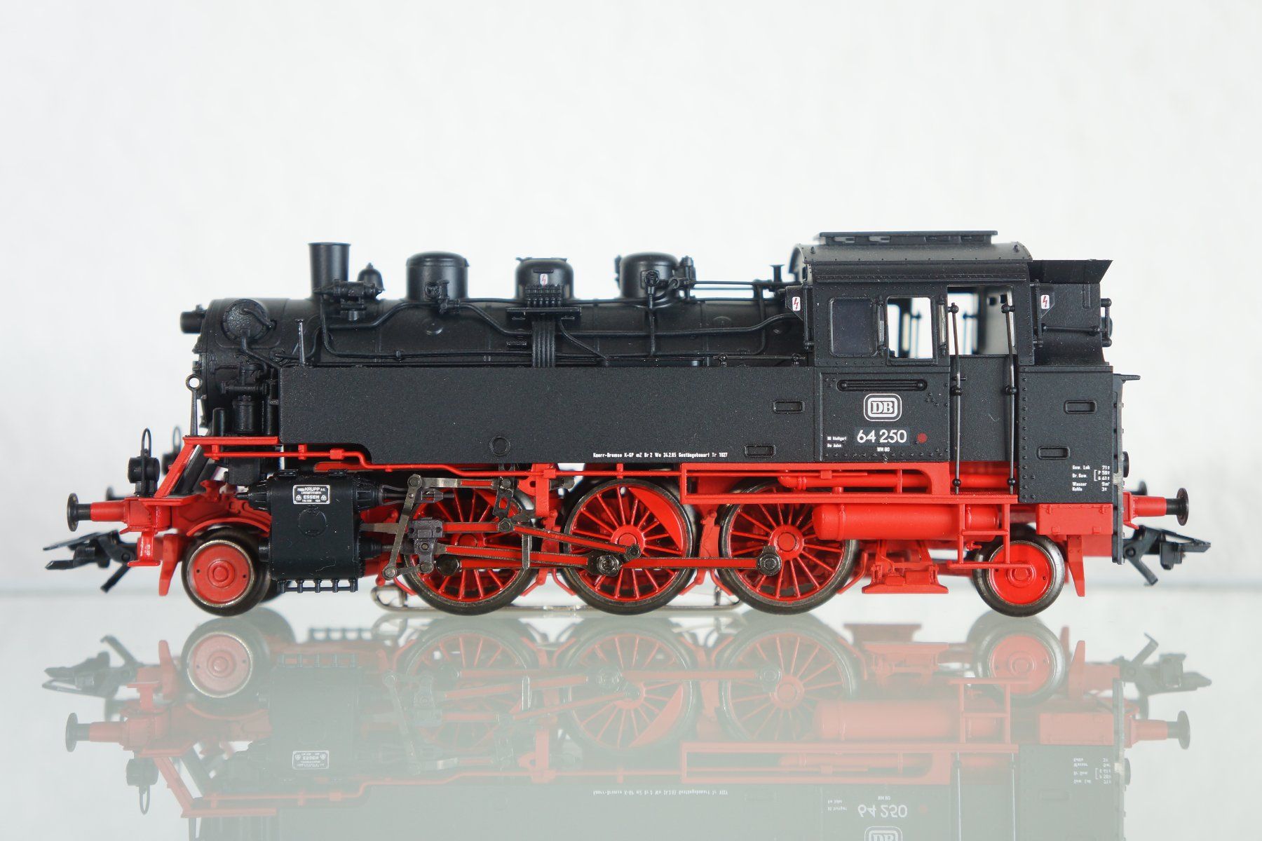 Märklin 39640, DB BR 64 250, mfx, Sound, Sinus-Softdrive (Gebraucht) in ...