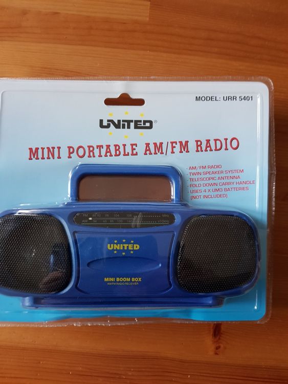 United Portable AM/FM Radio MIni Boom BOX Vintage | Kaufen auf Ricardo