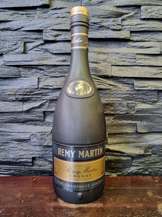 Remy Martin Fine Champagne Cognac V.S.O.P (Gebraucht) in Zürich für CHF 27 – nur Abholung auf ...