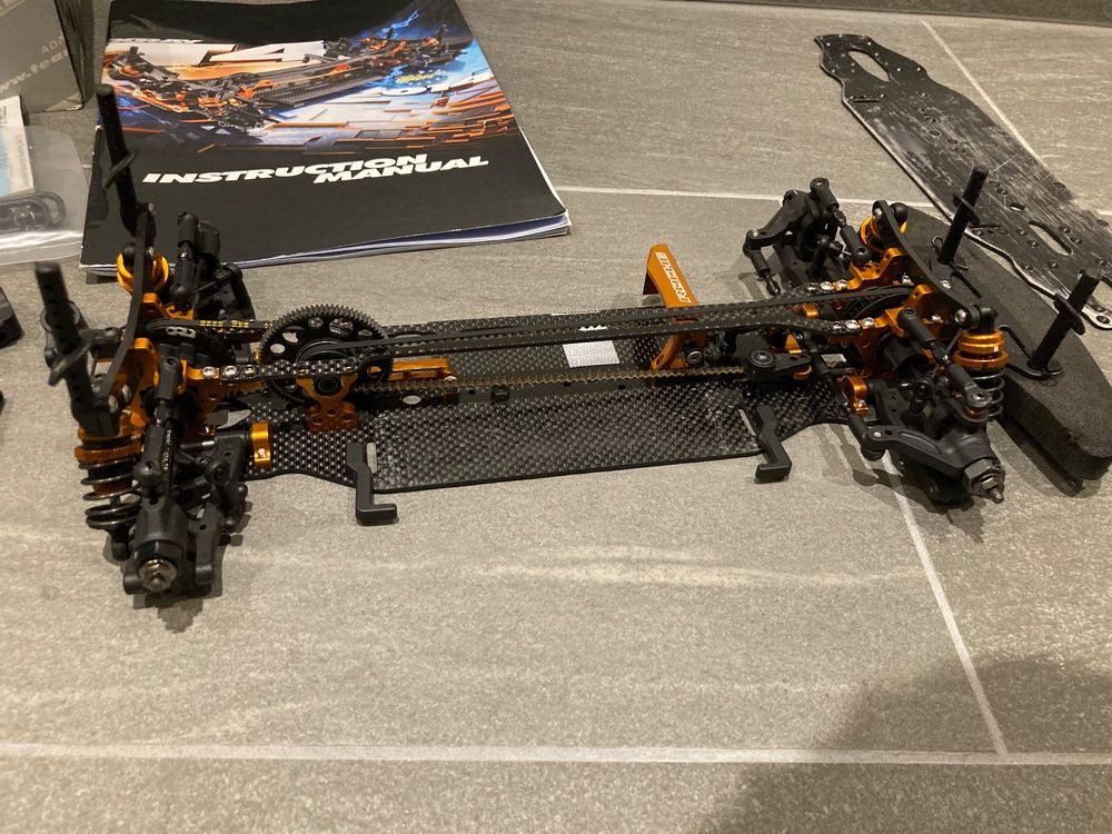 Xray T4 2014 1/10 rc tourenwagen chassis (roller) (Gebraucht) in für ...