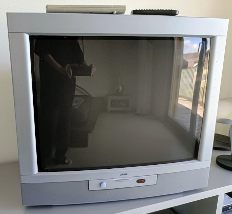 Loewe Calida TV Röhrenfernseher Retro Vintage 90er (Gebraucht) in ...