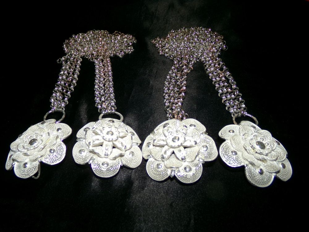 Trachtenschmuck zur Berner Sonntagstracht (Gebraucht) in Langenthal für CHF 51 – mit Lieferung ...