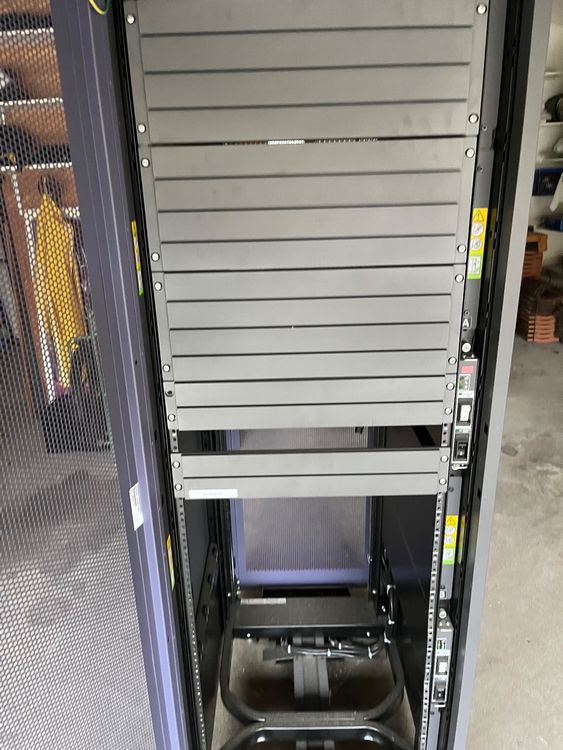 SUN Rack 900-38 (Gebraucht) in Recherswil für CHF 151 – nur Abholung ...