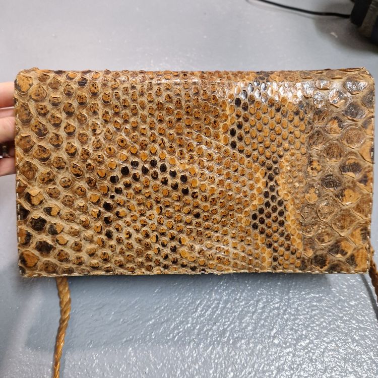 Schlangen Leder Tasche (Gebraucht) in Wangen ZH für CHF 1 – mit Lieferung auf Ricardo kaufen