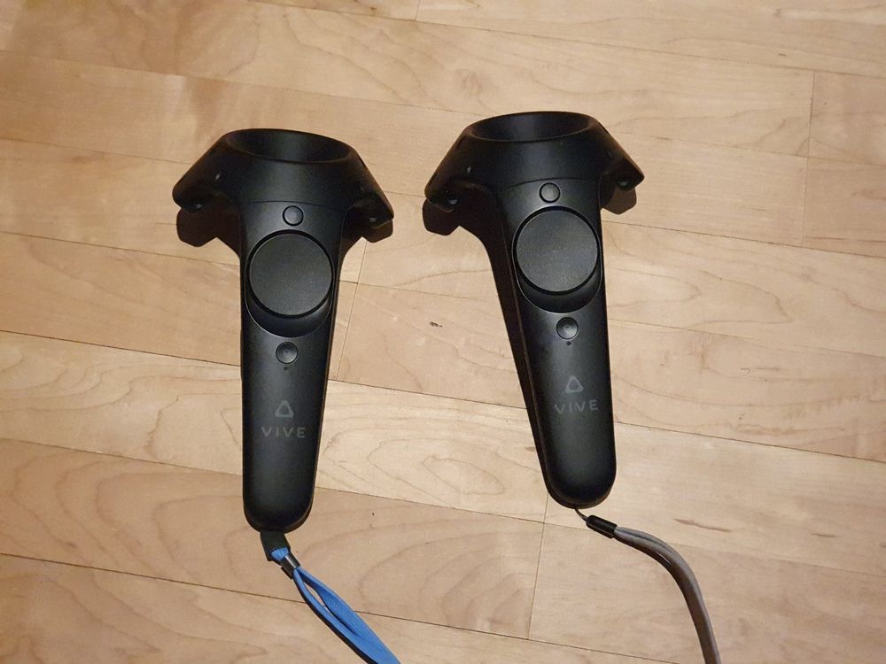 HTC Vive Controller (Gebraucht) in Ammerzwil BE für CHF 120 – mit ...
