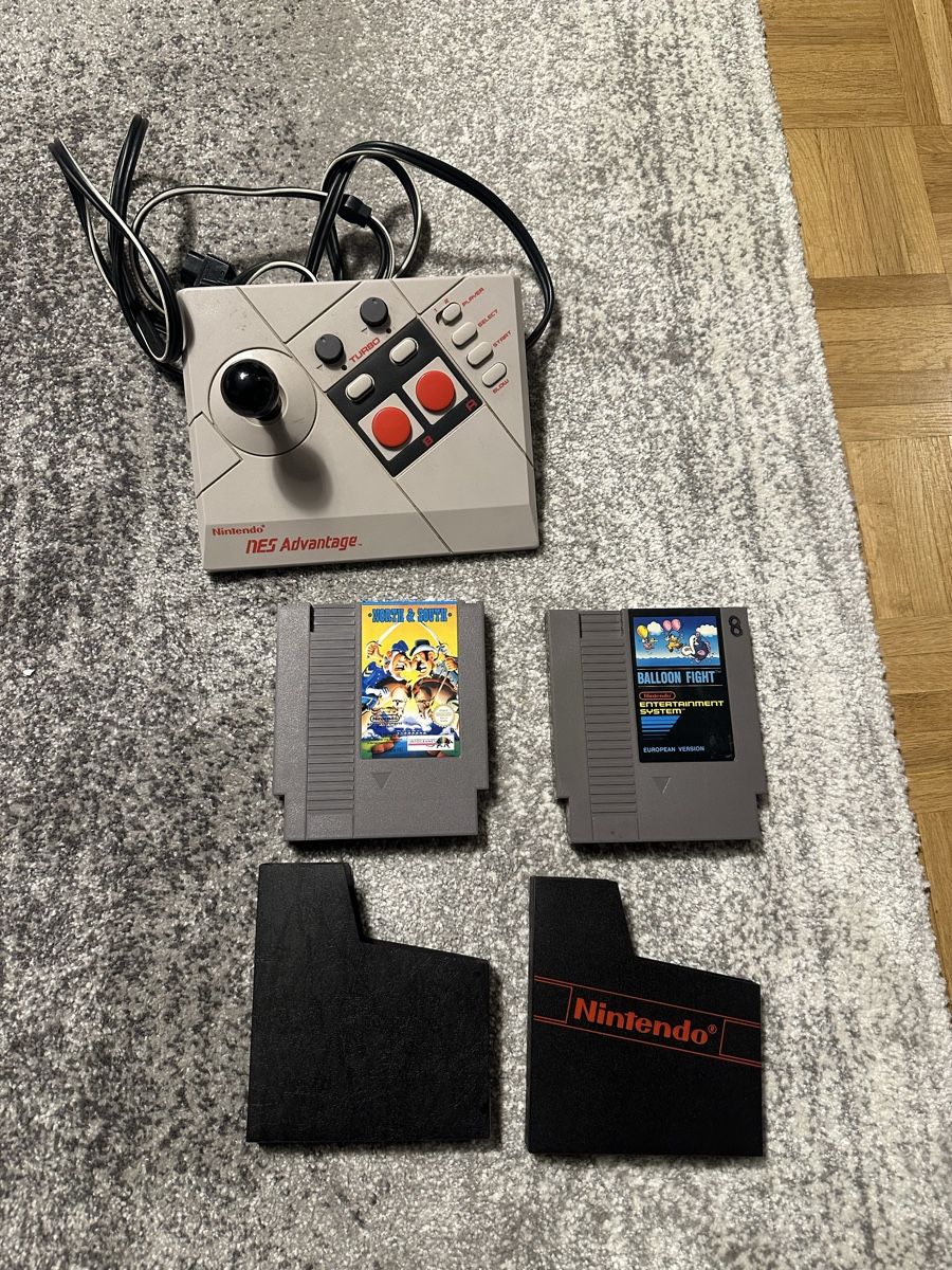 Nintendo NES controller + 2 spiele (Usato) a Taverne per CHF 30 – con ...