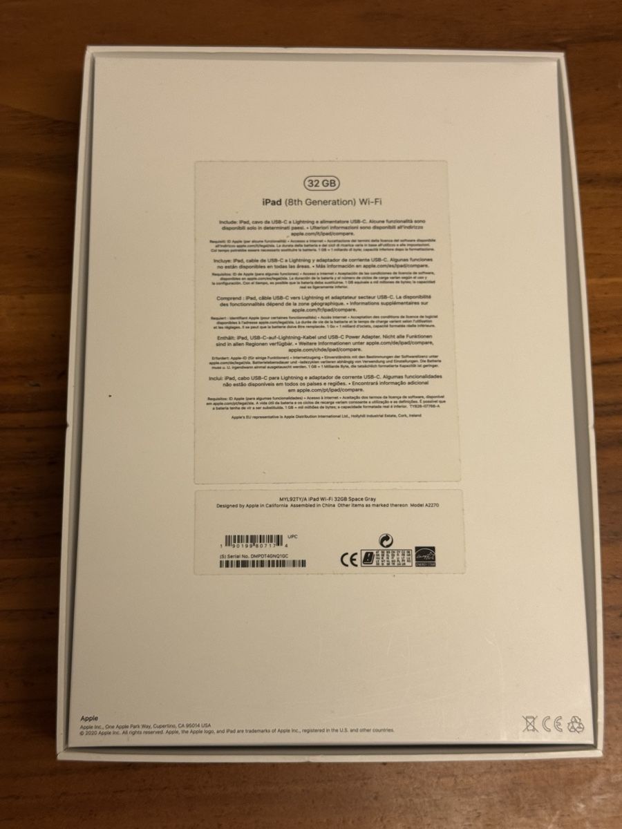 Apple iPad 8. Gen. 32 GB WiFi Space Gray inkl. Case und OVP (Gebraucht ...