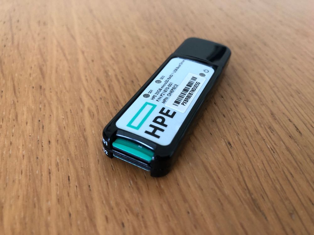 HPE E 32GB microSD Raid 1 USB Boot Drive (32GB) (Neu (gemäss ...