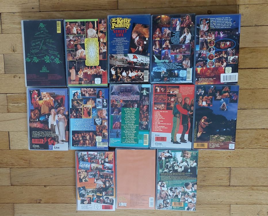 13 VHS The Kelly Family (Gebraucht) in Uitikon Waldegg für CHF 15 – mit Lieferung auf Ricardo kaufen