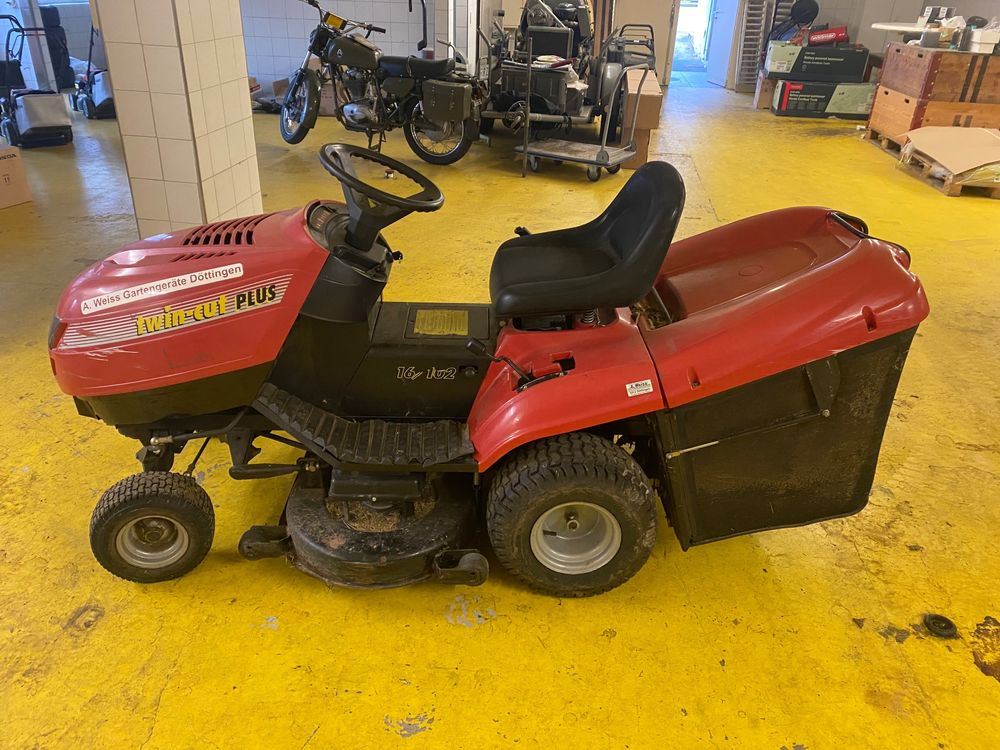 Rasentraktor Twin Cut Plus 16/102 (Gebraucht) in Döttingen für CHF 880 ...