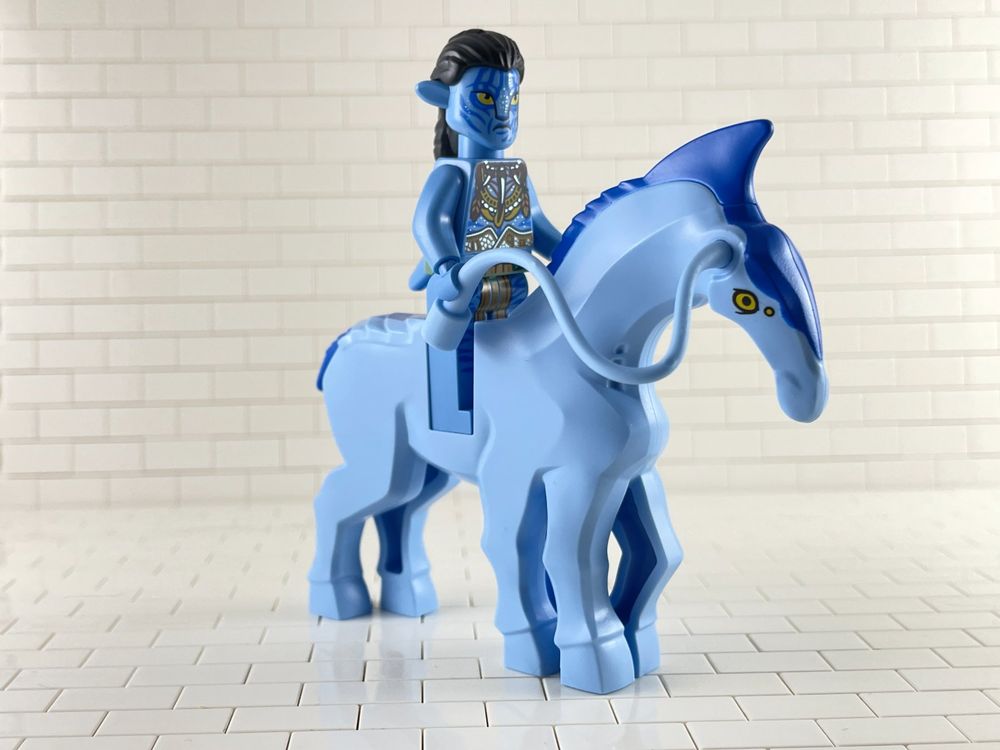 Tsu'tey with Direhorse - LEGO Avatar Minifigur aus Set 75574 (Neu ...