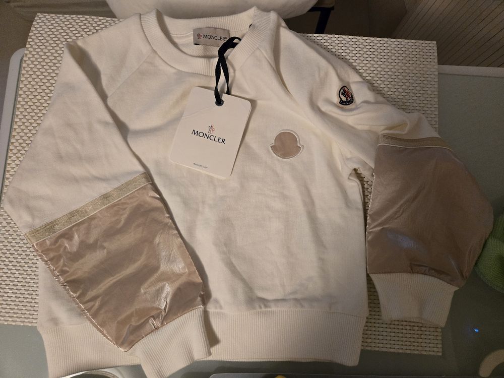 New Moncler 116cm, 6 ans (Neuf (Voir description)) à Le Landeron pour ...