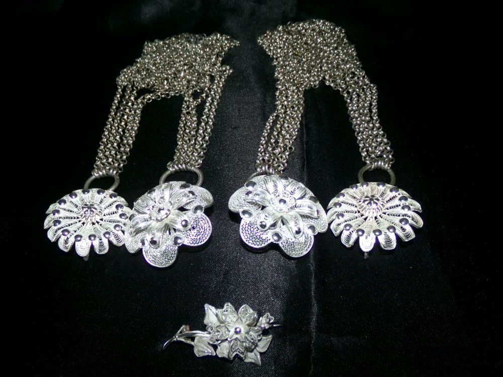 Trachtenschmuck zur Berner Sonntagstracht (Gebraucht) in Langenthal für CHF 50 – mit Lieferung ...