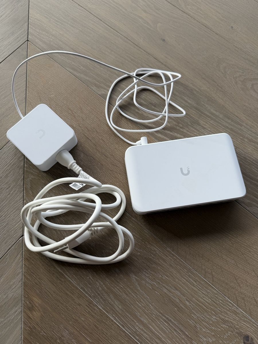 Switch USW-Lite-8-PoE, 8-port, Layer 2 (Neu (gemäss Beschreibung)) in ...