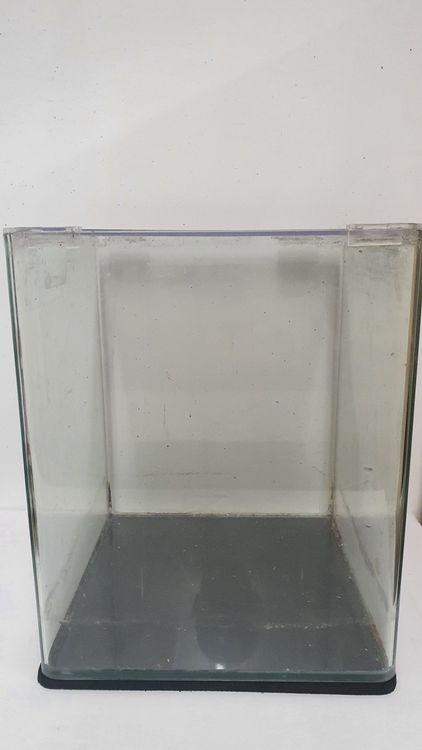 Aquarium 20l cube (Gebraucht) in für CHF 10 – nur Abholung auf Ricardo ...