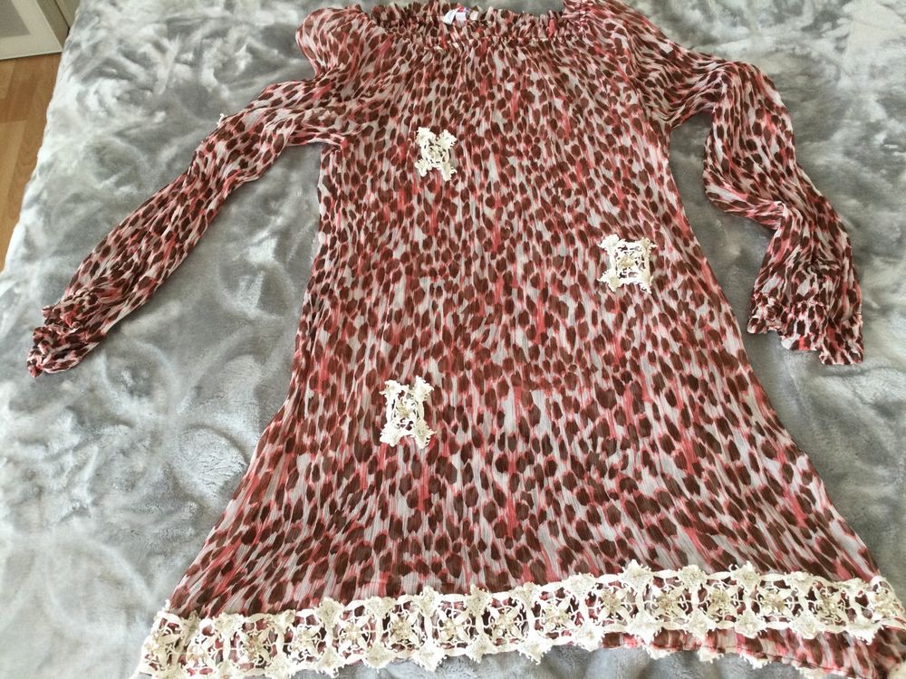 Super Kleid oder Tunika M (Gebraucht) in Villnachern für CHF 9 – mit Lieferung auf Ricardo kaufen