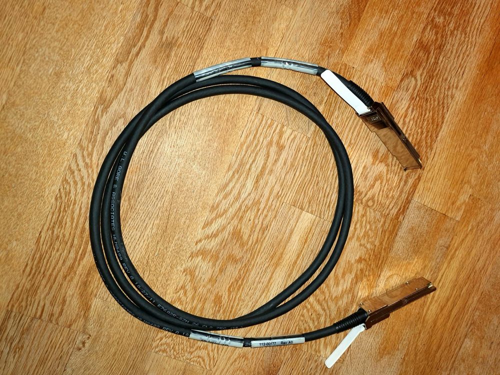 NetApp - 112-00177 SAS Kabel 2m (Gebraucht) in Stadel für CHF 15 – nur ...