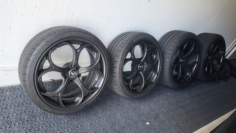 Kompletträder für Alfa Romeo 4C (Felgen und Reifen) (Gebraucht) in ...