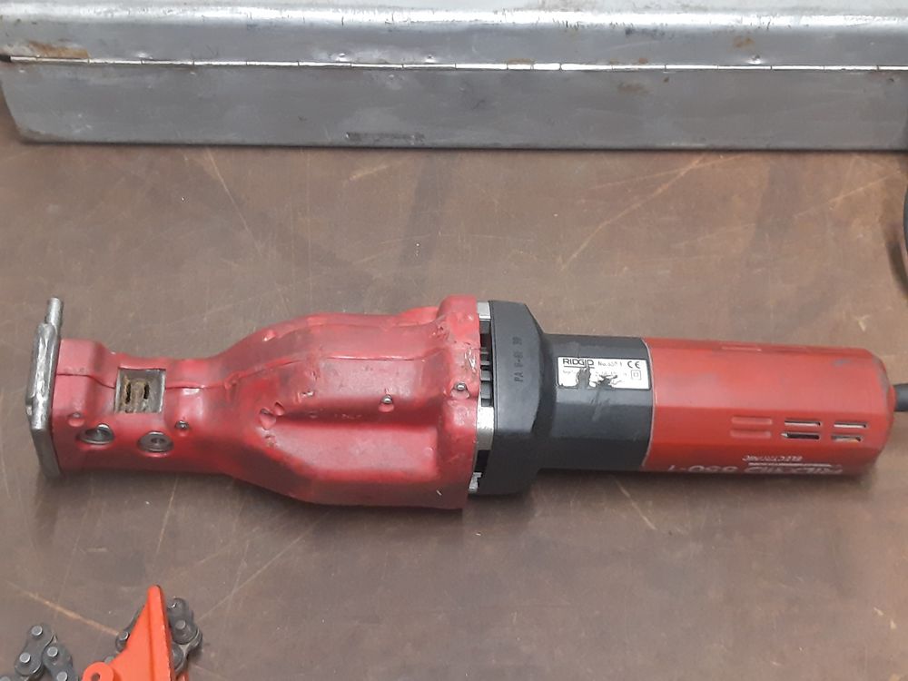 RIDGID 550-1 Säbelsäge mit Kettenrohrhalter (Gebraucht) in Winterthur ...