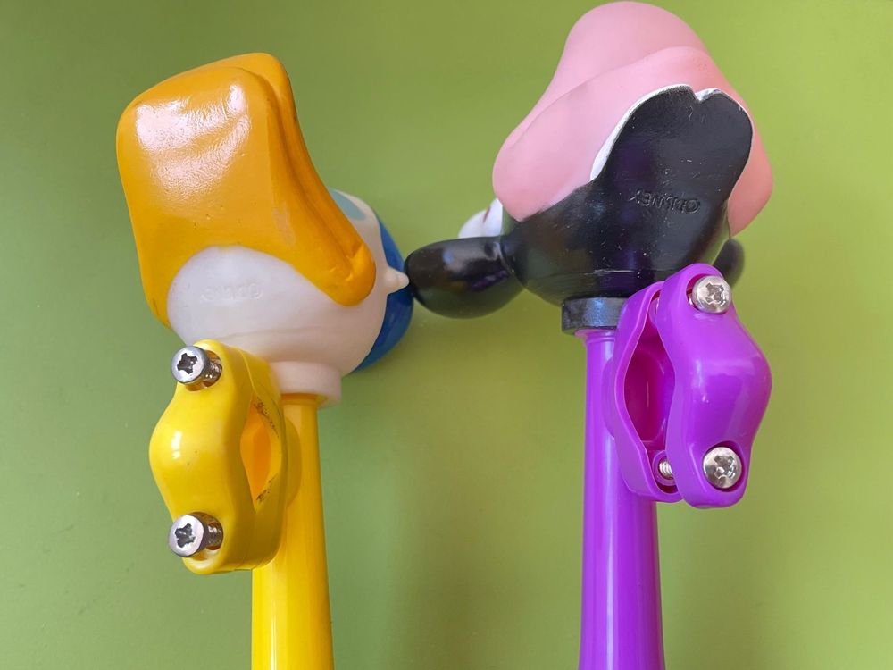 2x 80er Disney Minnie & Donald Fahrradhupe Velohupe Hupe (Gebraucht) in ...